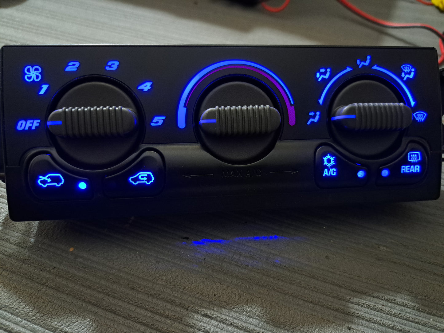2000-2002 Silverado Sierra Tahoe Ac Control (Blue Led + New Overlay) – Nbsdashdsgns